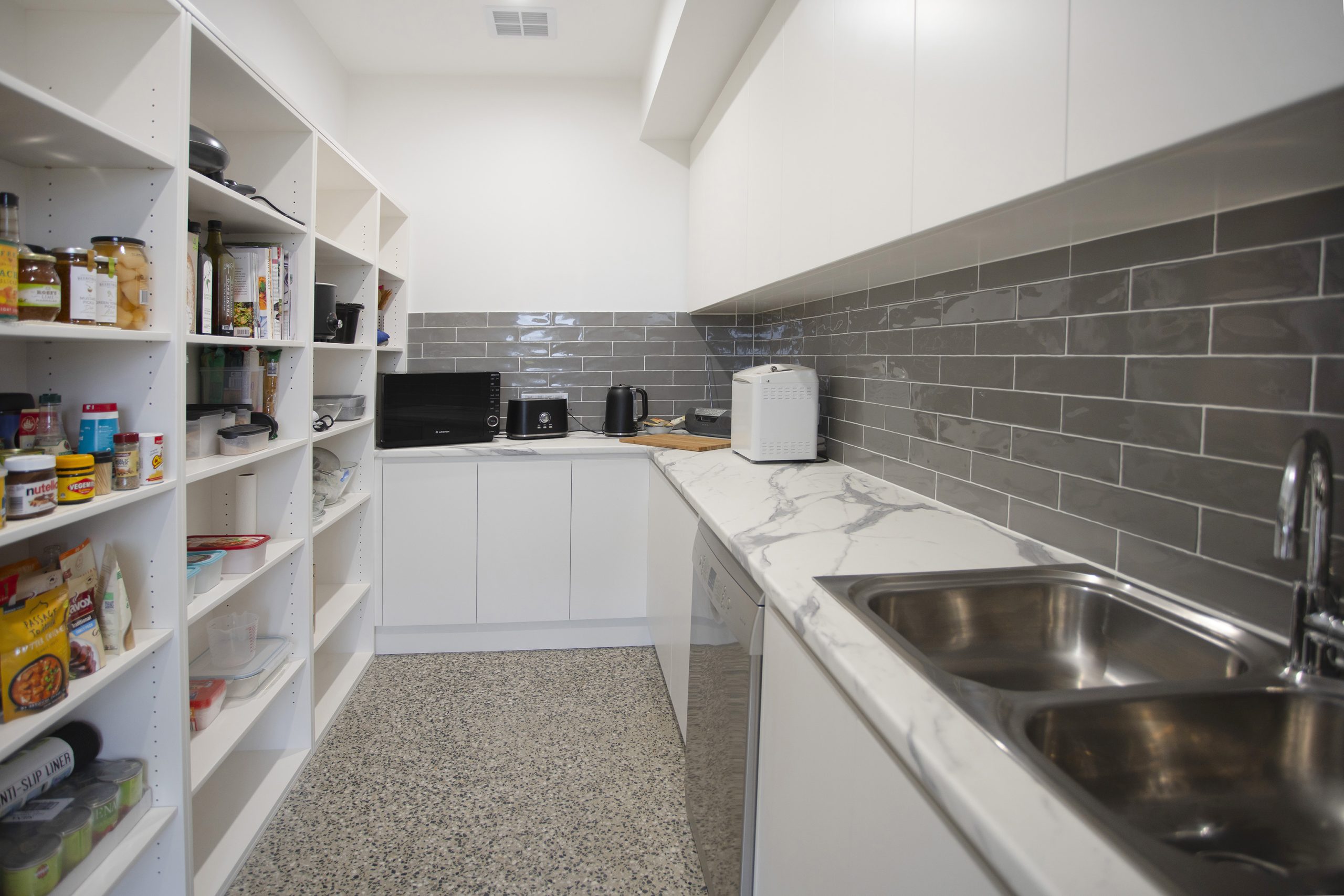 Tips For Creating The Perfect Butler's Pantry - Kookaburrahomes.com.au